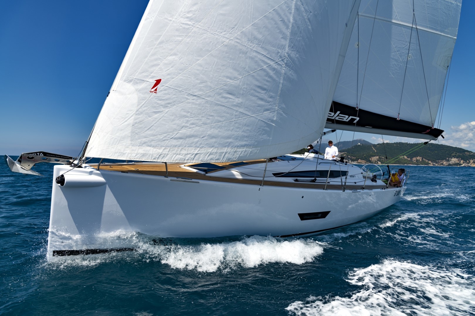 Elan E5: Prices, Specs, Reviews and Sales Information - itBoat