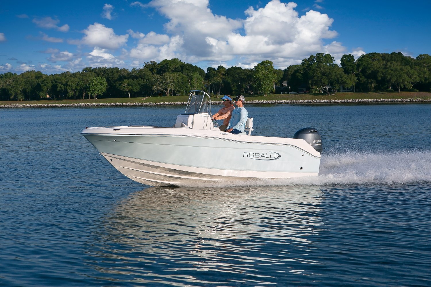 Robalo R180: Prices, Specs, Reviews and Sales Information - itBoat