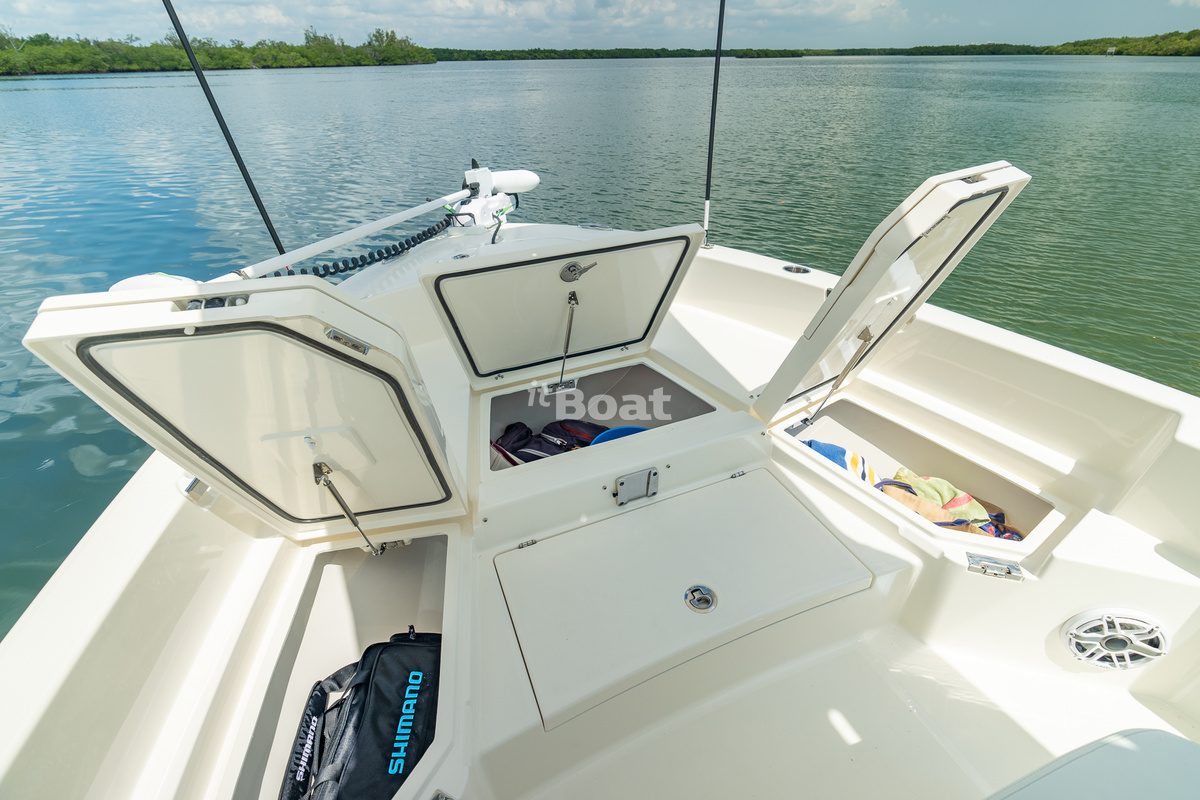 Pathfinder 2400 TRS: Prices, Specs, Reviews and Sales Information - itBoat