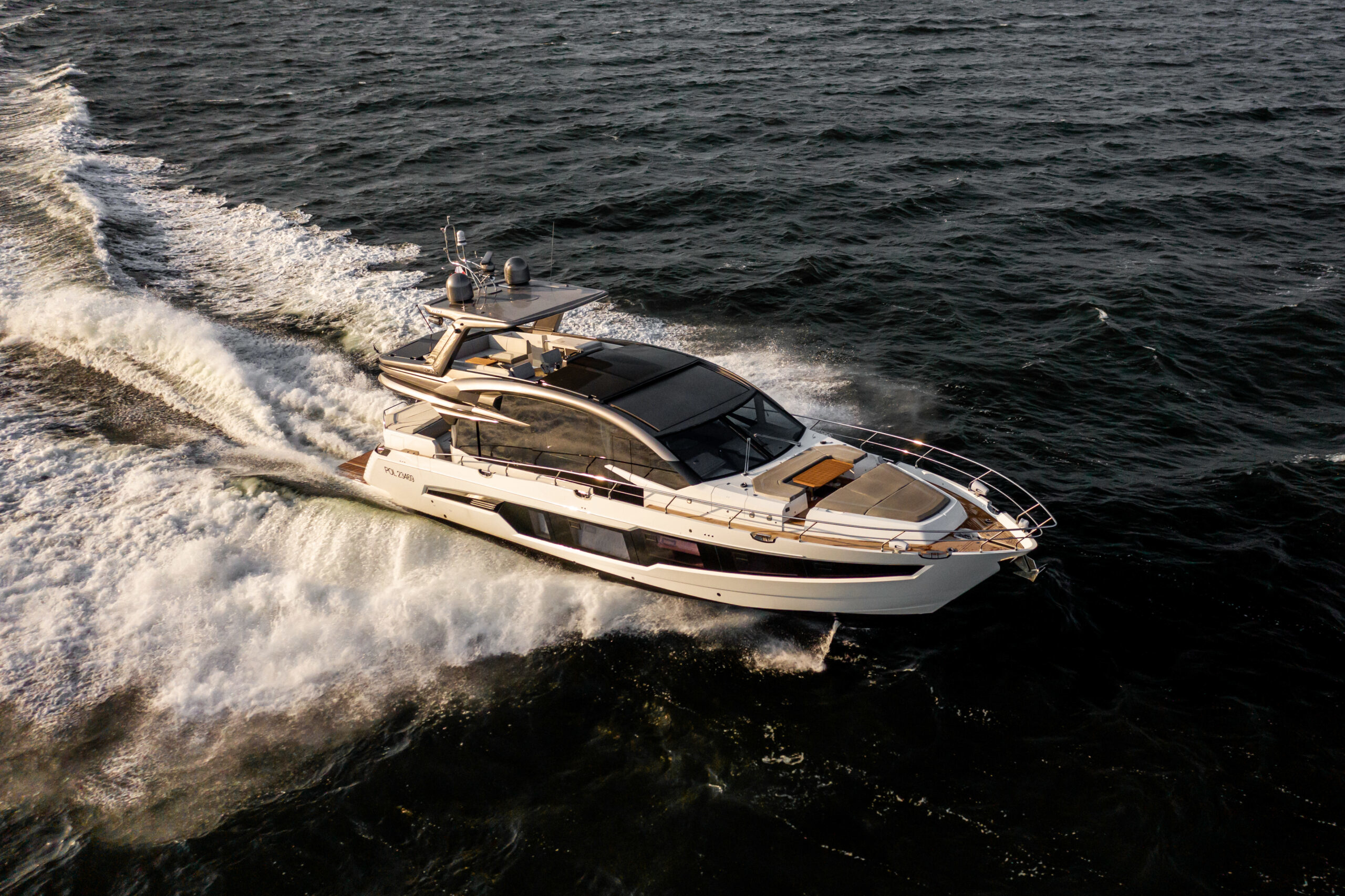 Galeon 700 Skydeck: Prices, Specs, Reviews and Sales Information - itBoat