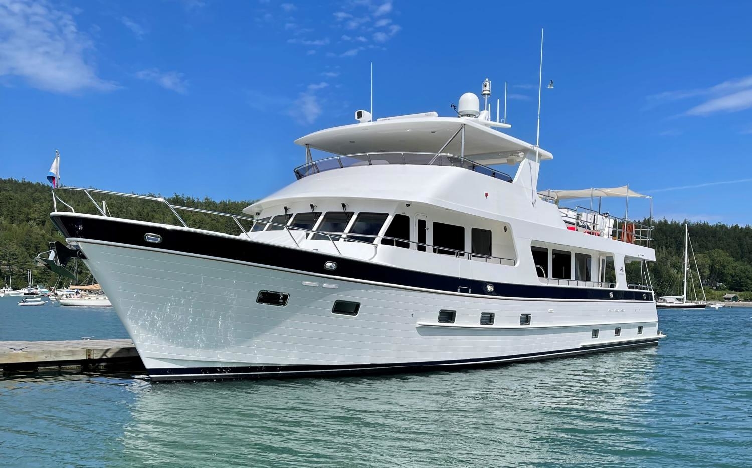 Outer Reef 900 MY: Prices, Specs, Reviews and Sales Information - itBoat