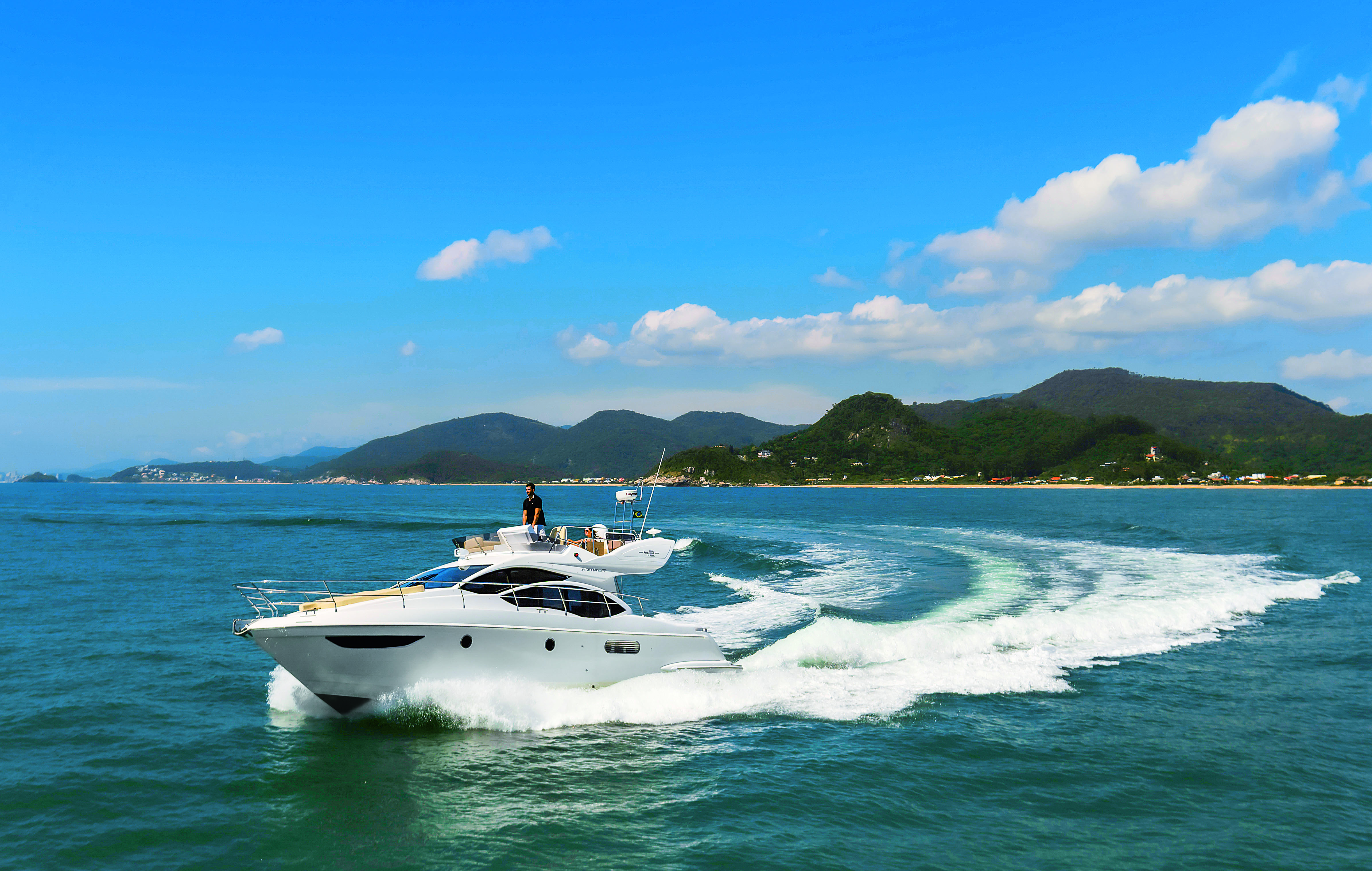 Azimut 42: Prices, Specs, Reviews and Sales Information - itBoat