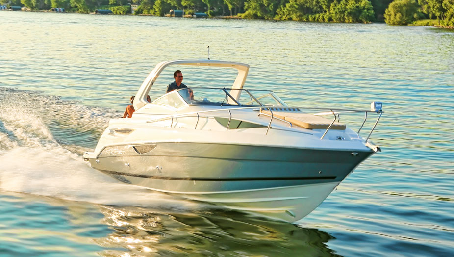 Larson Cabrio 315: Prices, Specs, Reviews and Sales Information - itBoat