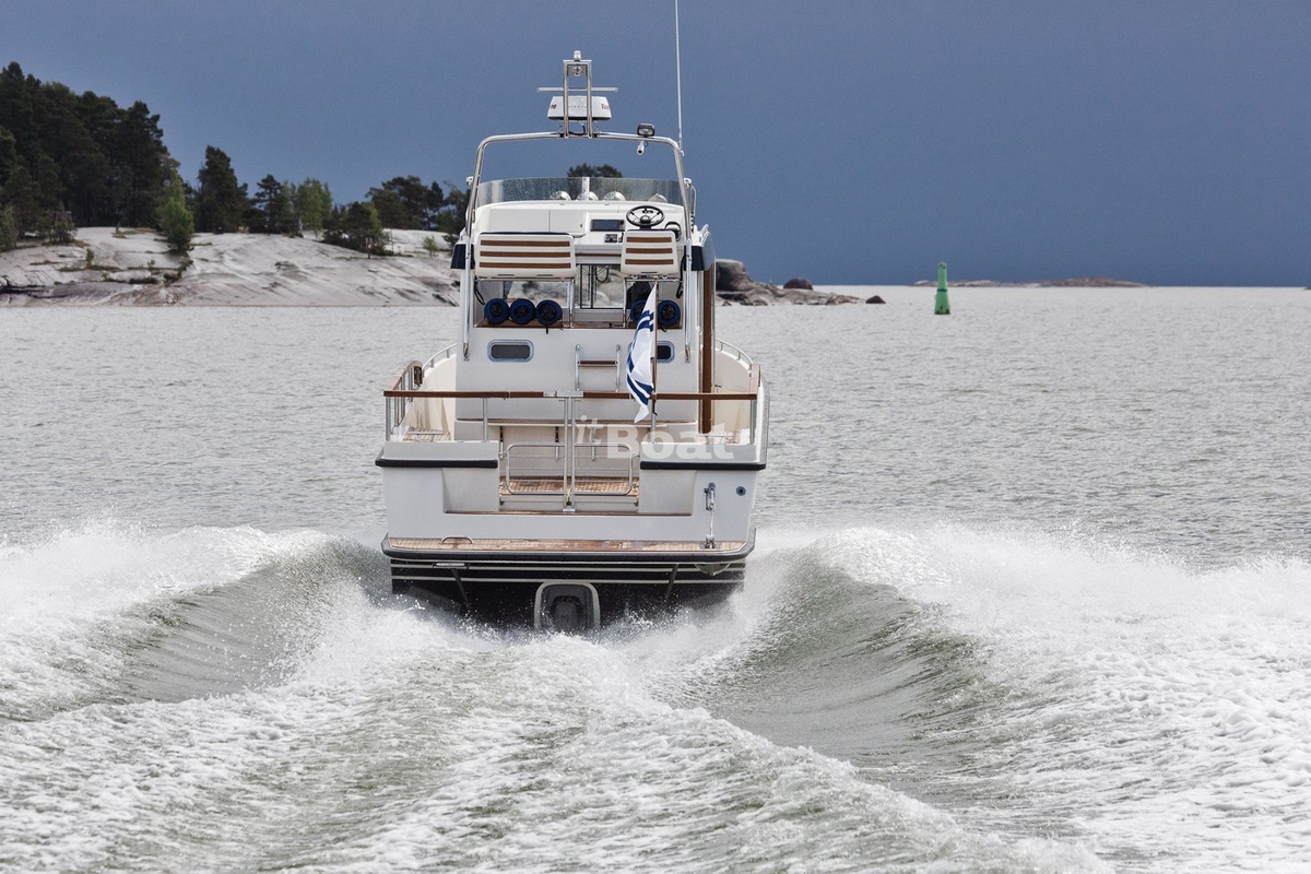 Targa 30.1: Prices, Specs, Reviews and Sales Information - itBoat