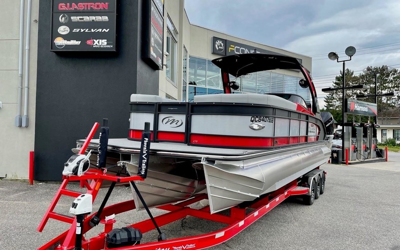 Manitou LX 27 Split Rear Windshield: Prices, Specs, Reviews and Sales ...