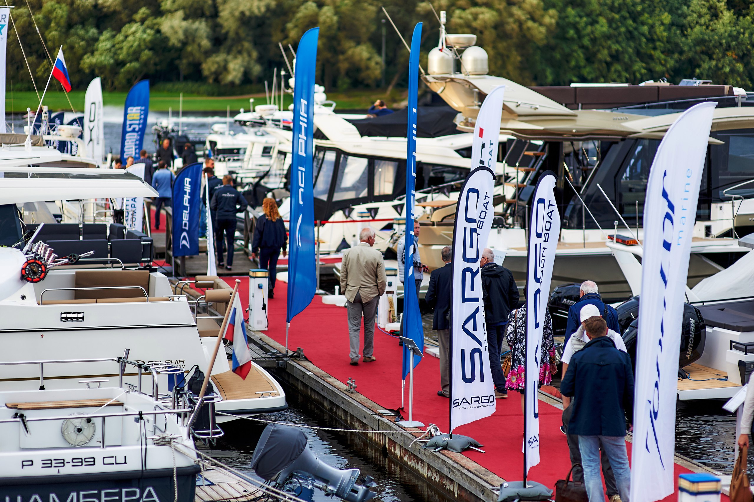 In parade. - Photo gallery from itBoat magazine