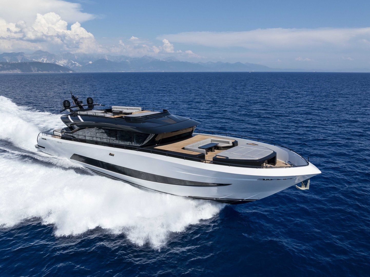 AB Yachts 110: Prices, Specs, Reviews and Sales Information - itBoat