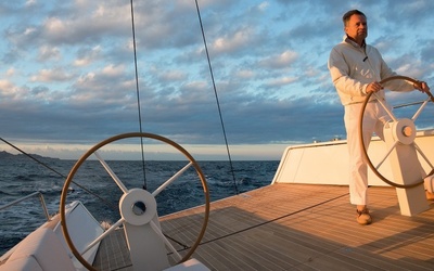 Shipman 63: Prices, Specs, Reviews and Sales Information - itBoat