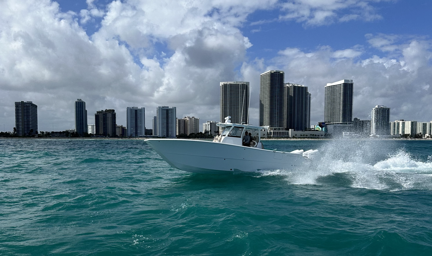 Freeman 35: Prices, Specs, Reviews and Sales Information - itBoat