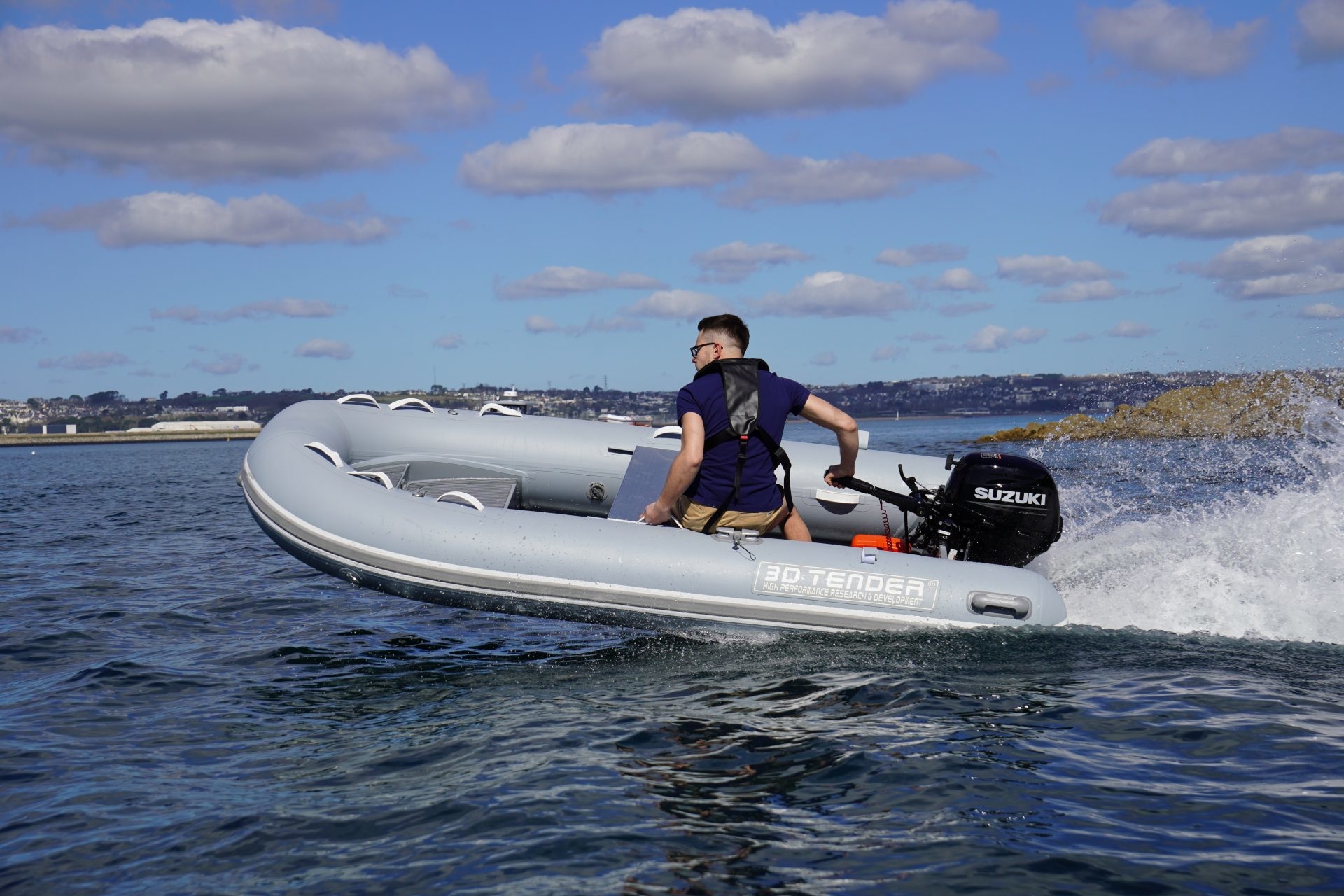 3D Tender Ultralight 330: Prices, Specs, Reviews and Sales Information ...