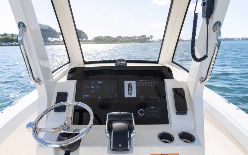 Front Runner 26 Center Console: Prices, Specs, Reviews and Sales ...