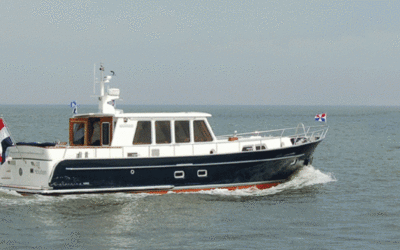 Privateer Flybridge 49: Prices, Specs, Reviews and Sales Information ...