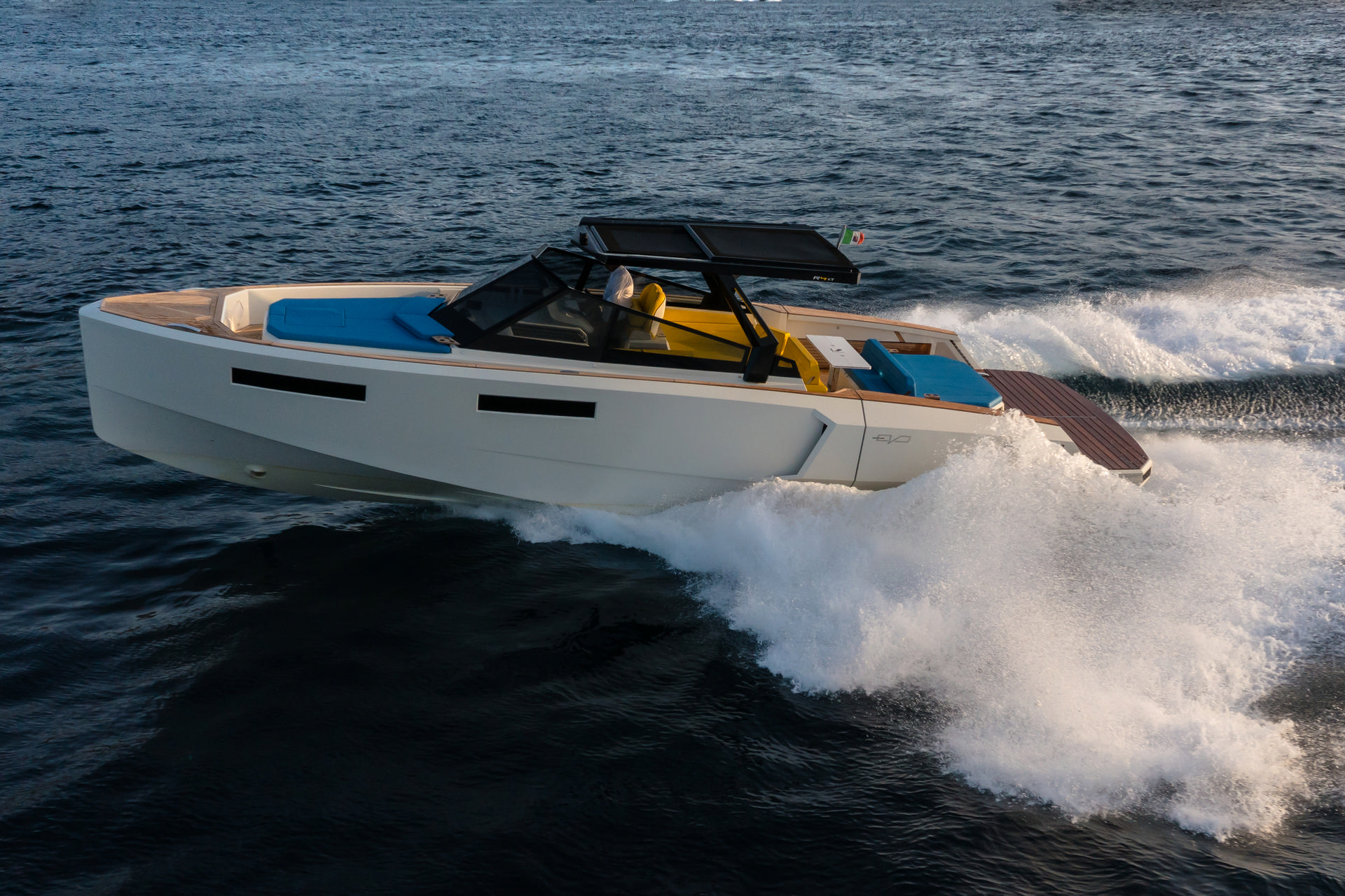Evo R4 XT: Prices, Specs, Reviews and Sales Information - itBoat
