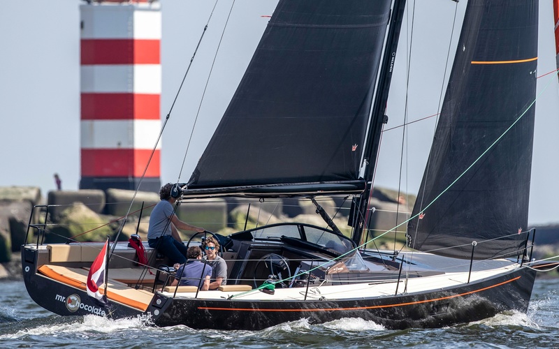 Saffier SE 37 Lounge: Prices, Specs, Reviews and Sales Information - itBoat