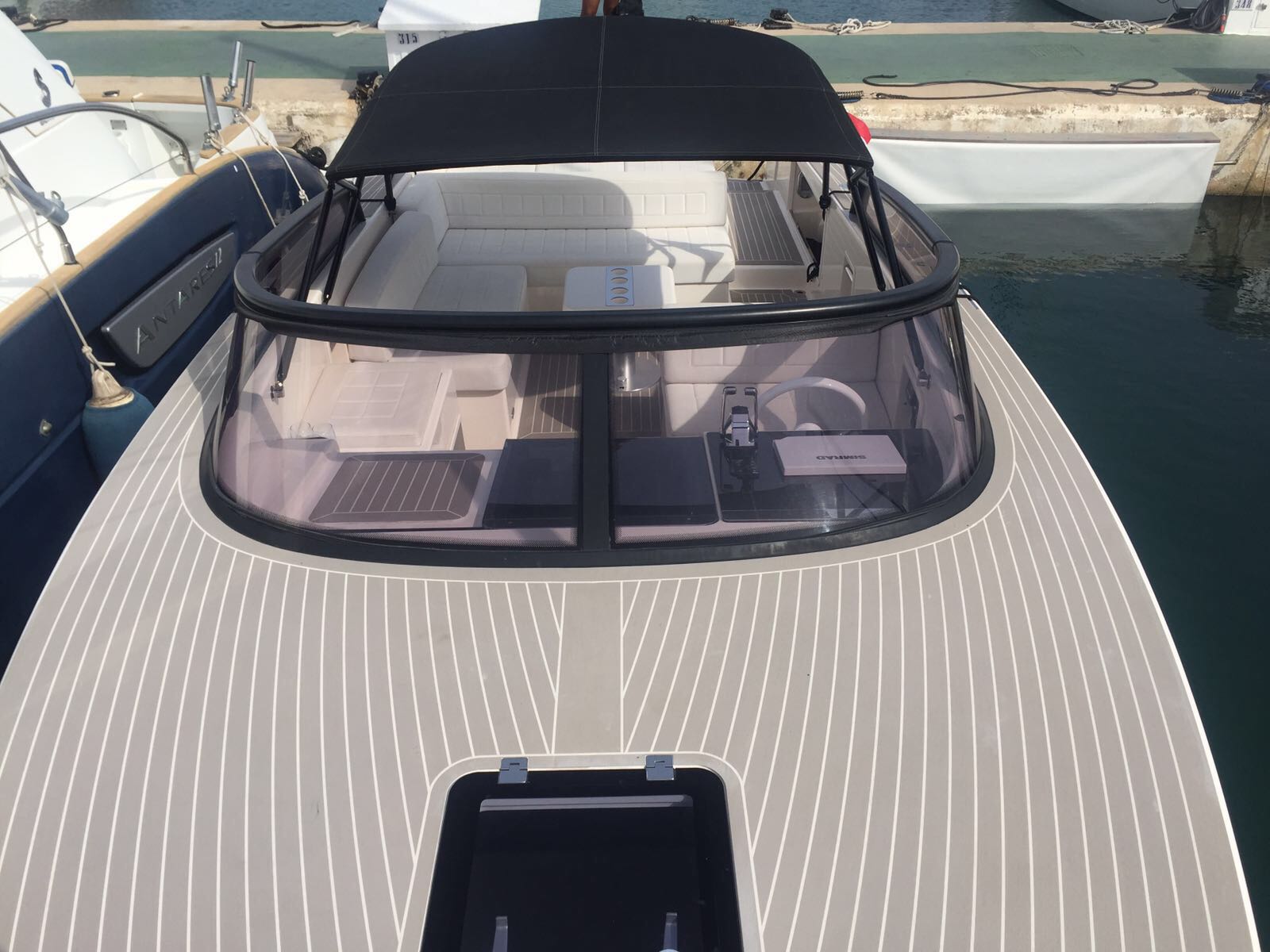 For Sale: VanDutch 30 (2014) boat - itBoat