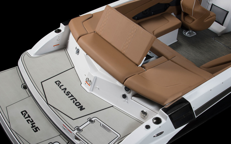 Monterey 244FS: Prices, Specs, Reviews and Sales Information - itBoat