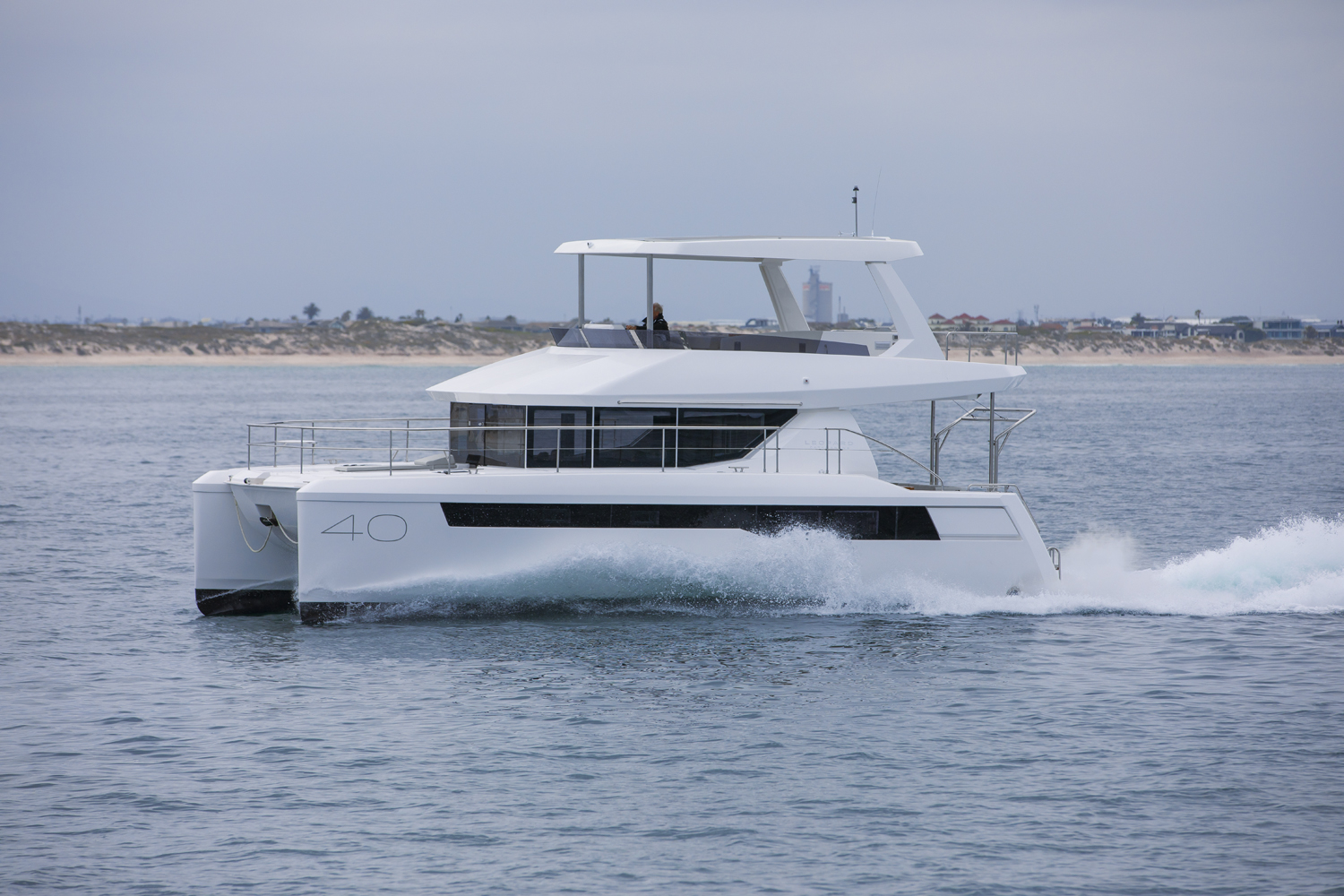 Leopard 40 Powercat: Prices, Specs, Reviews and Sales Information - itBoat