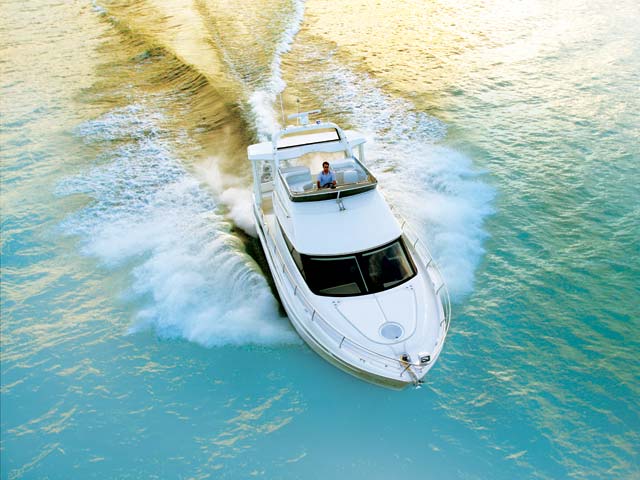 Carver 47 Motor Yacht: Prices, Specs, Reviews and Sales Information ...