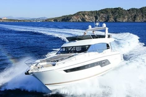 For Sale: Prestige 550 (2015) motor yacht - itBoat