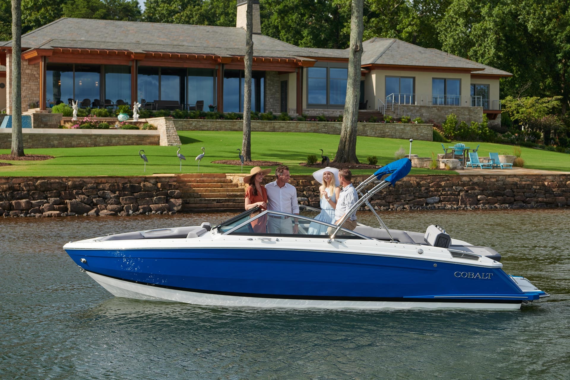 Cobalt R4: Prices, Specs, Reviews and Sales Information - itBoat