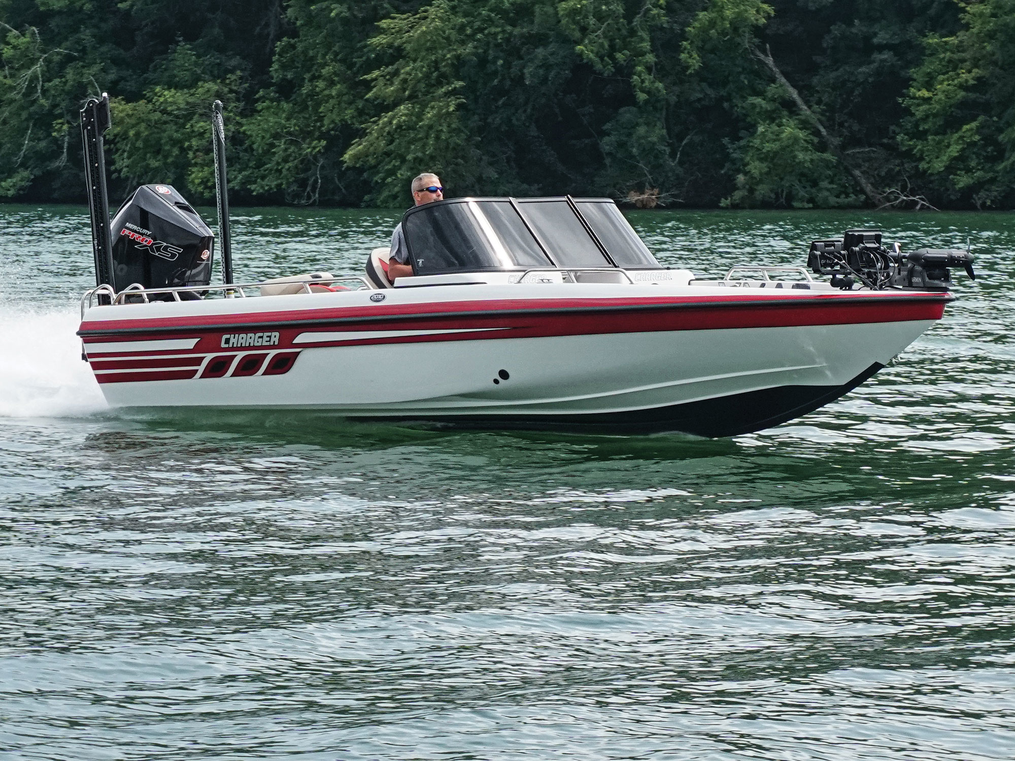 Charger VMAG 2010: Prices, Specs, Reviews and Sales Information - itBoat