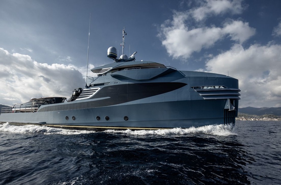 Alia Yachts PHI Phantom Superyacht: Features, Photos & Specifications - itBoat