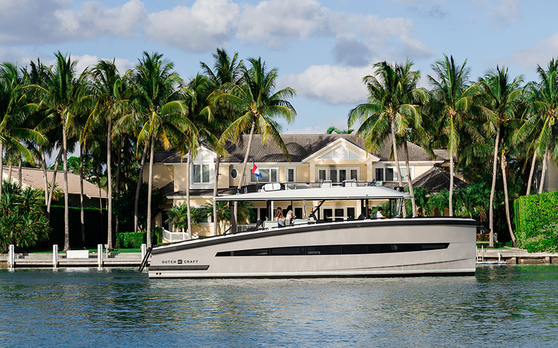 Solaris Power 57 Lobster: Prices, Specs, Reviews and Sales Information ...