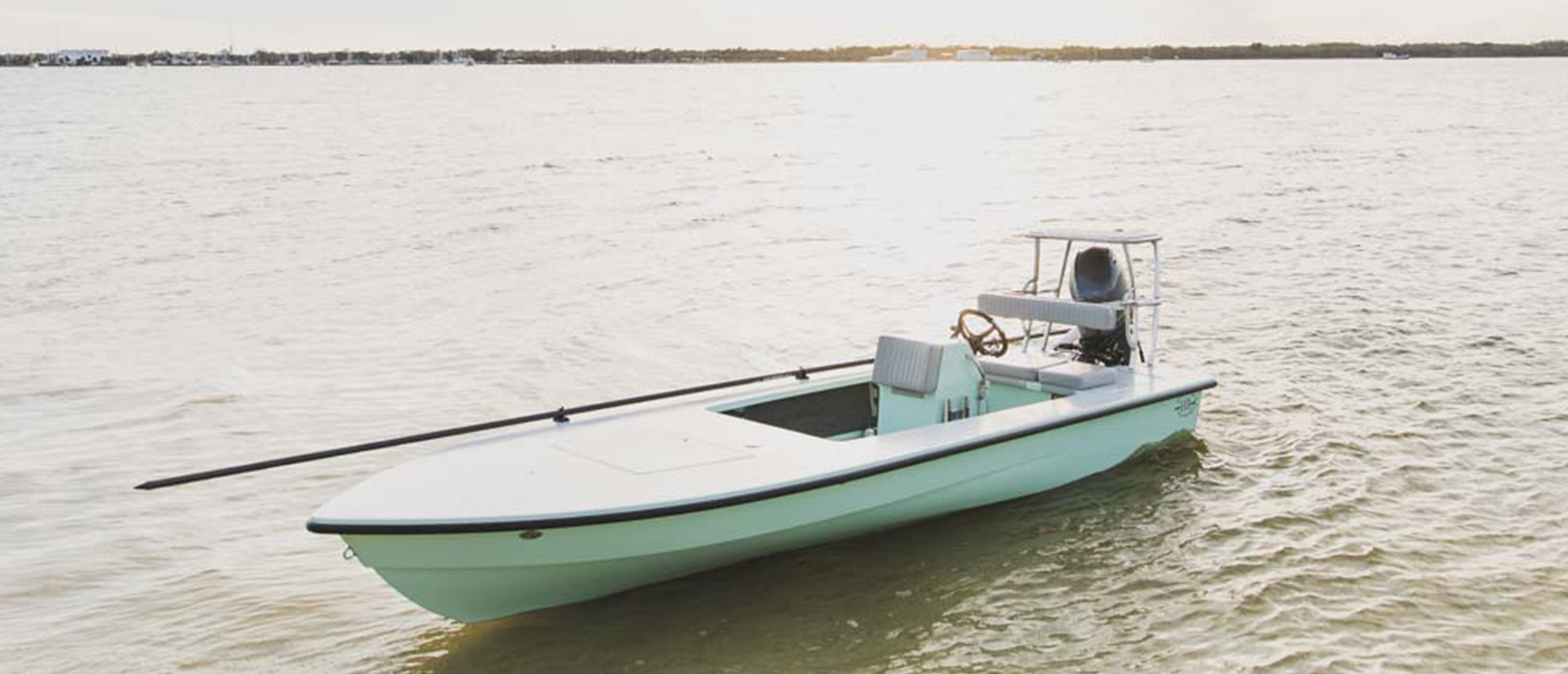 Hell's Bay Biscayne: Prices, Specs, Reviews and Sales Information - itBoat