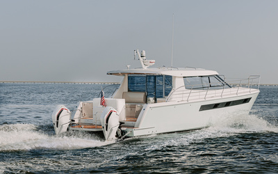 ArrowCat 420 Flybridge: Prices, Specs, Reviews and Sales Information ...