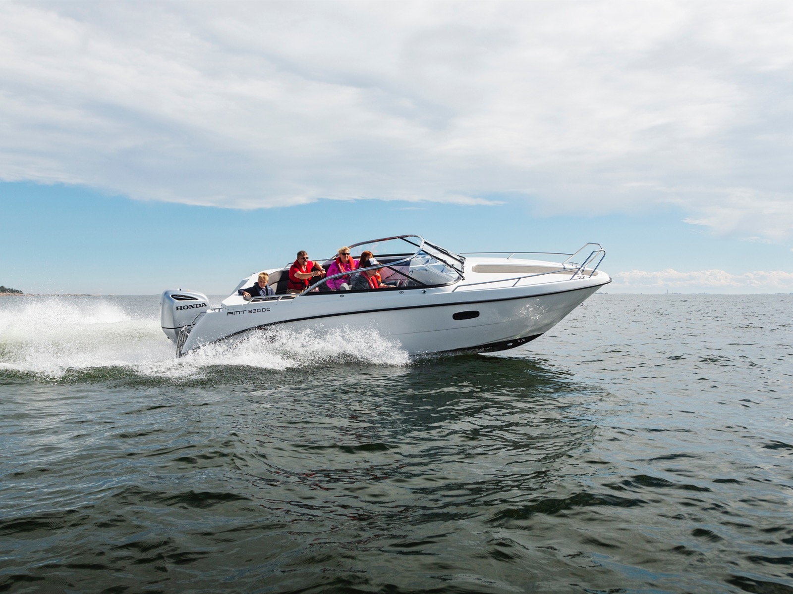 AMT 230 DC: Prices, Specs, Reviews and Sales Information - itBoat