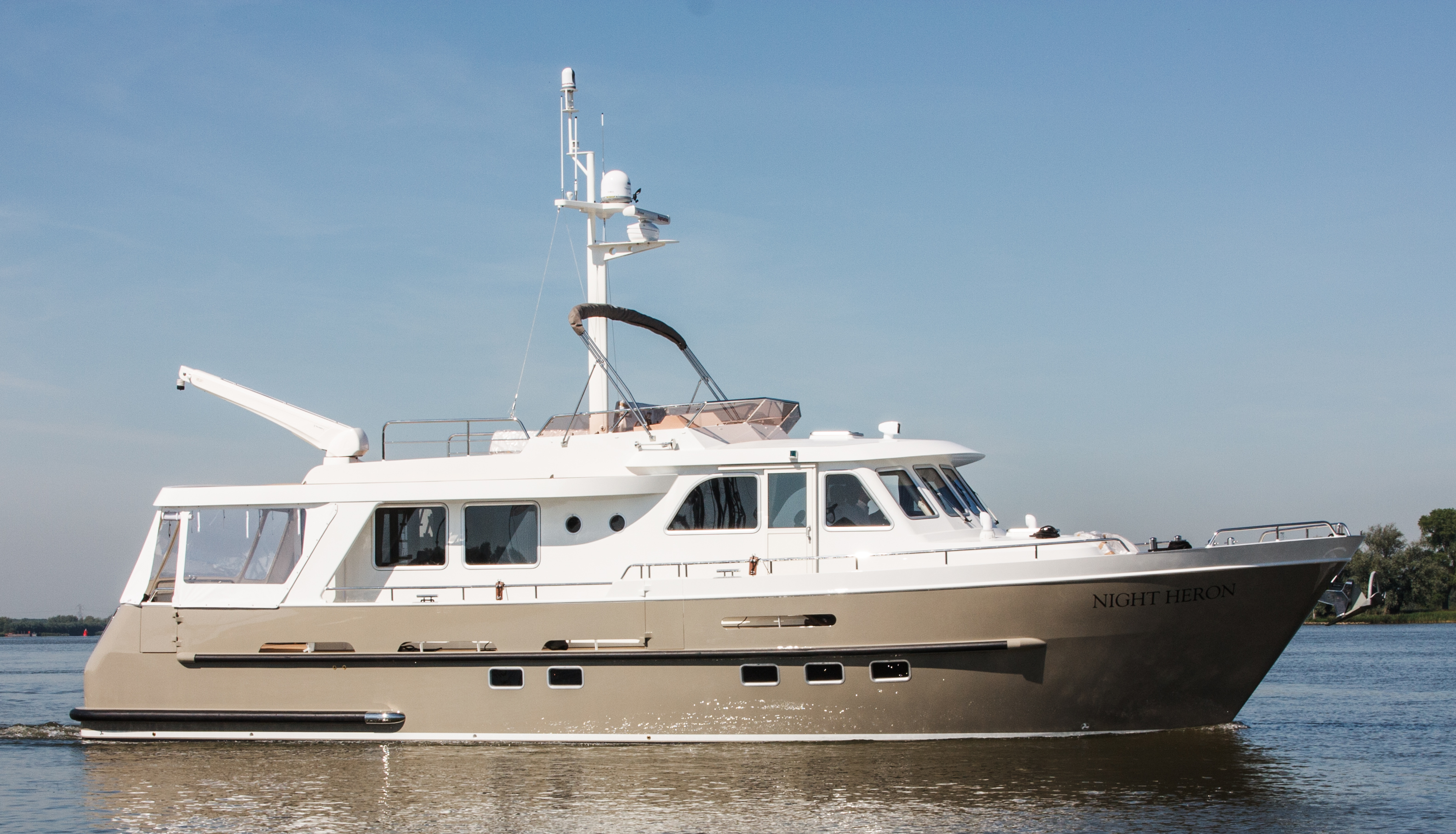 De Alm Almtrawler 15.25 AD - 15.65 AD: Prices, Specs, Reviews and Sales ...