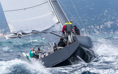 Pogo 44: Prices, Specs, Reviews and Sales Information - itBoat