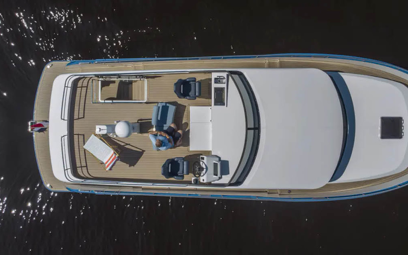 Legacy 42: Prices, Specs, Reviews and Sales Information - itBoat