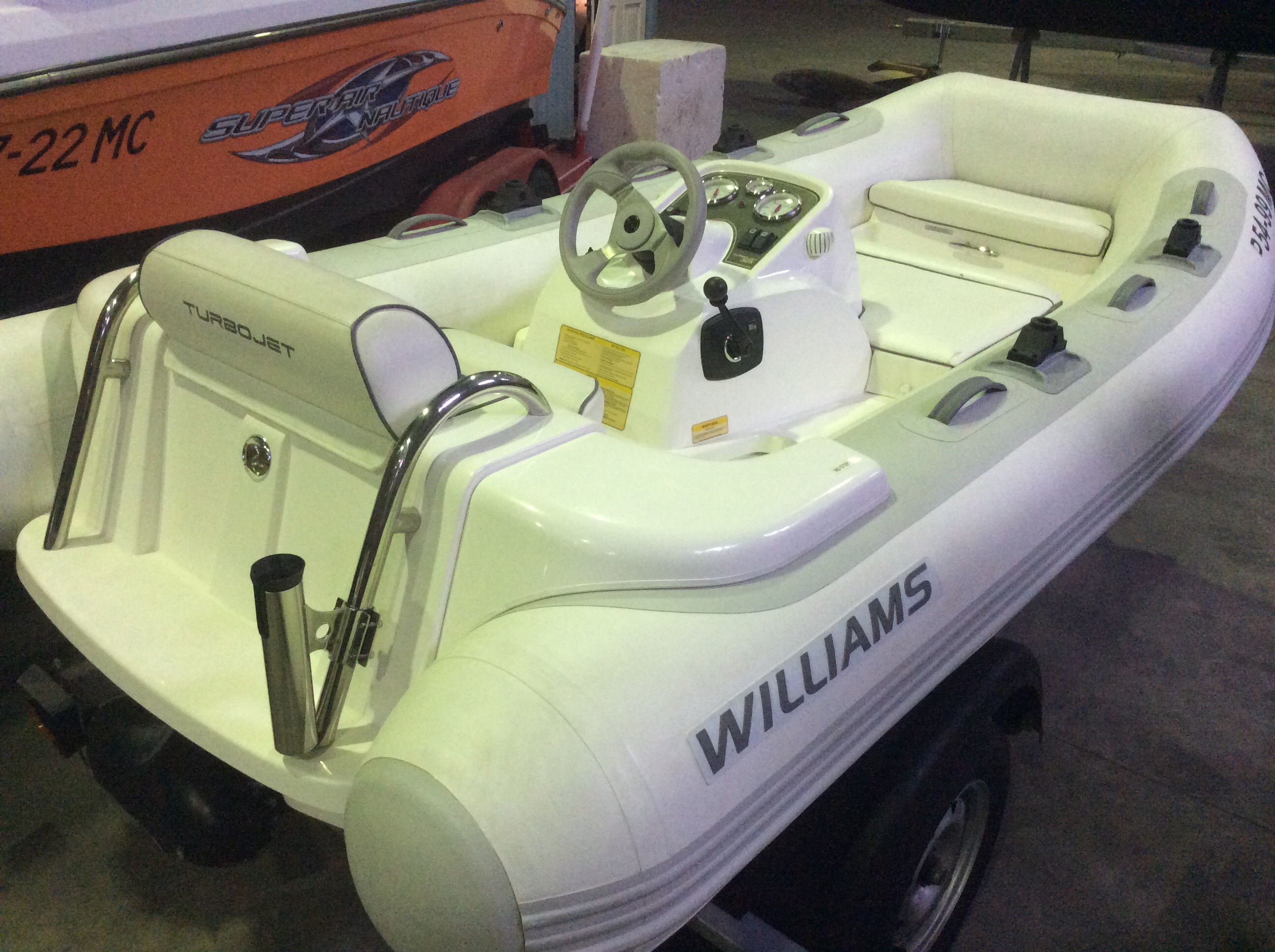 Продается: Williams Turbojet 325 (2008) катер - itBoat