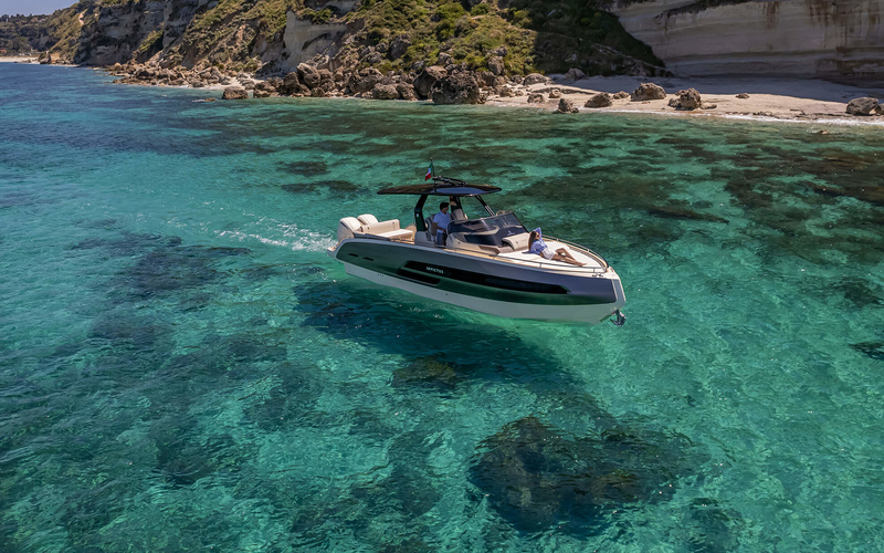 Invictus : Models, Price Lists & Sales - itBoat