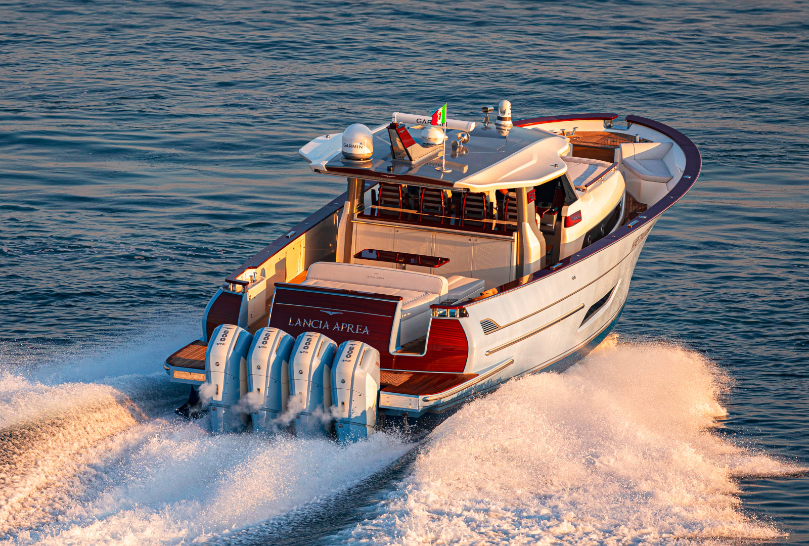 Lancia Aprea 52 Outboard: Prices, Specs, Reviews and Sales Information ...