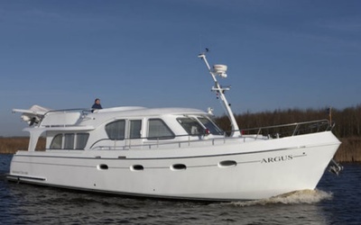 Privateer Flybridge 49: Prices, Specs, Reviews and Sales Information ...