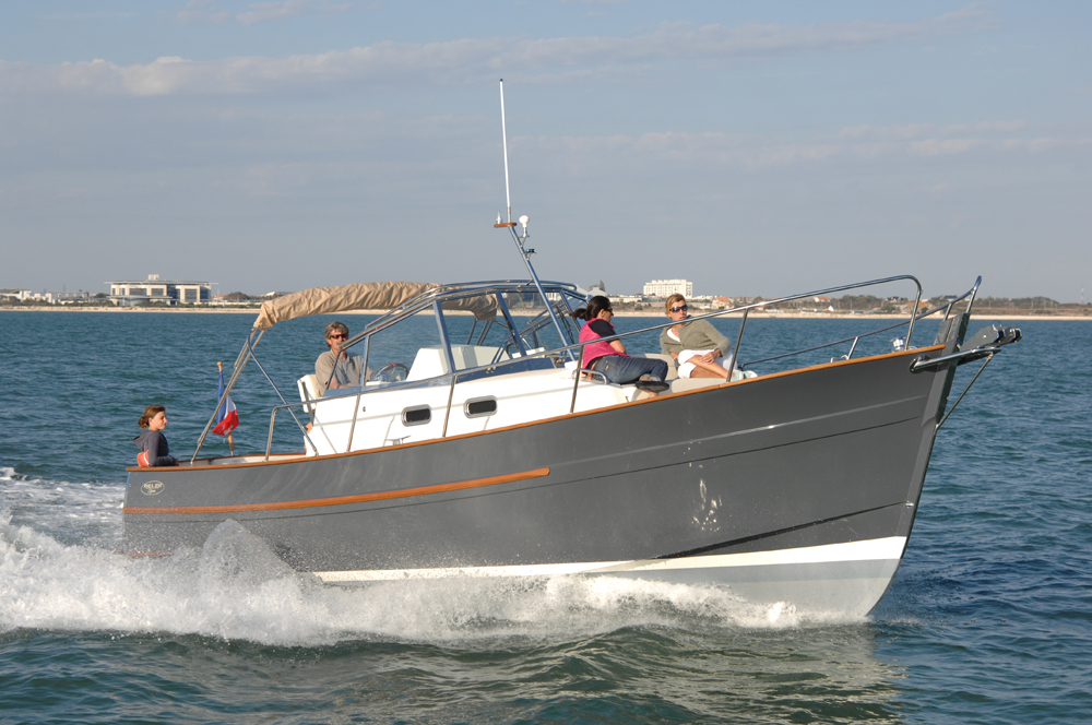 Rhea 850 Open: Prices, Specs, Reviews and Sales Information - itBoat