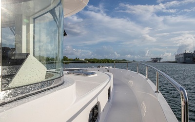 Solaris Power 57 Lobster: Prices, Specs, Reviews and Sales Information ...