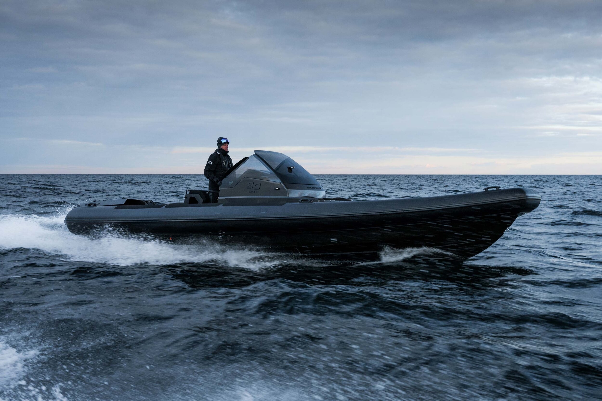 Goldfish 30 Sport: Prices, Specs, Reviews and Sales Information - itBoat