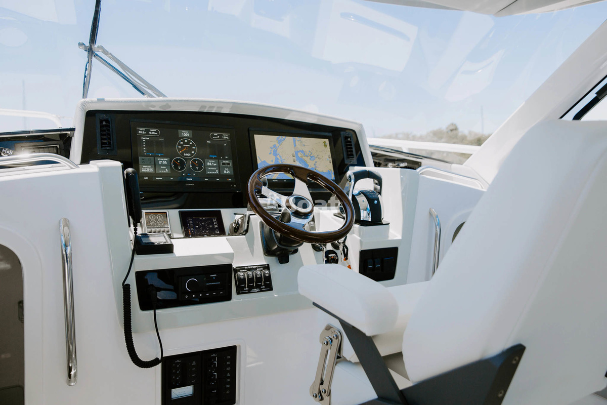 ArrowCat 320 Coupe: Prices, Specs, Reviews and Sales Information - itBoat
