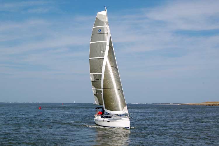 Marlow-Hunter e36: Prices, Specs, Reviews and Sales Information - itBoat