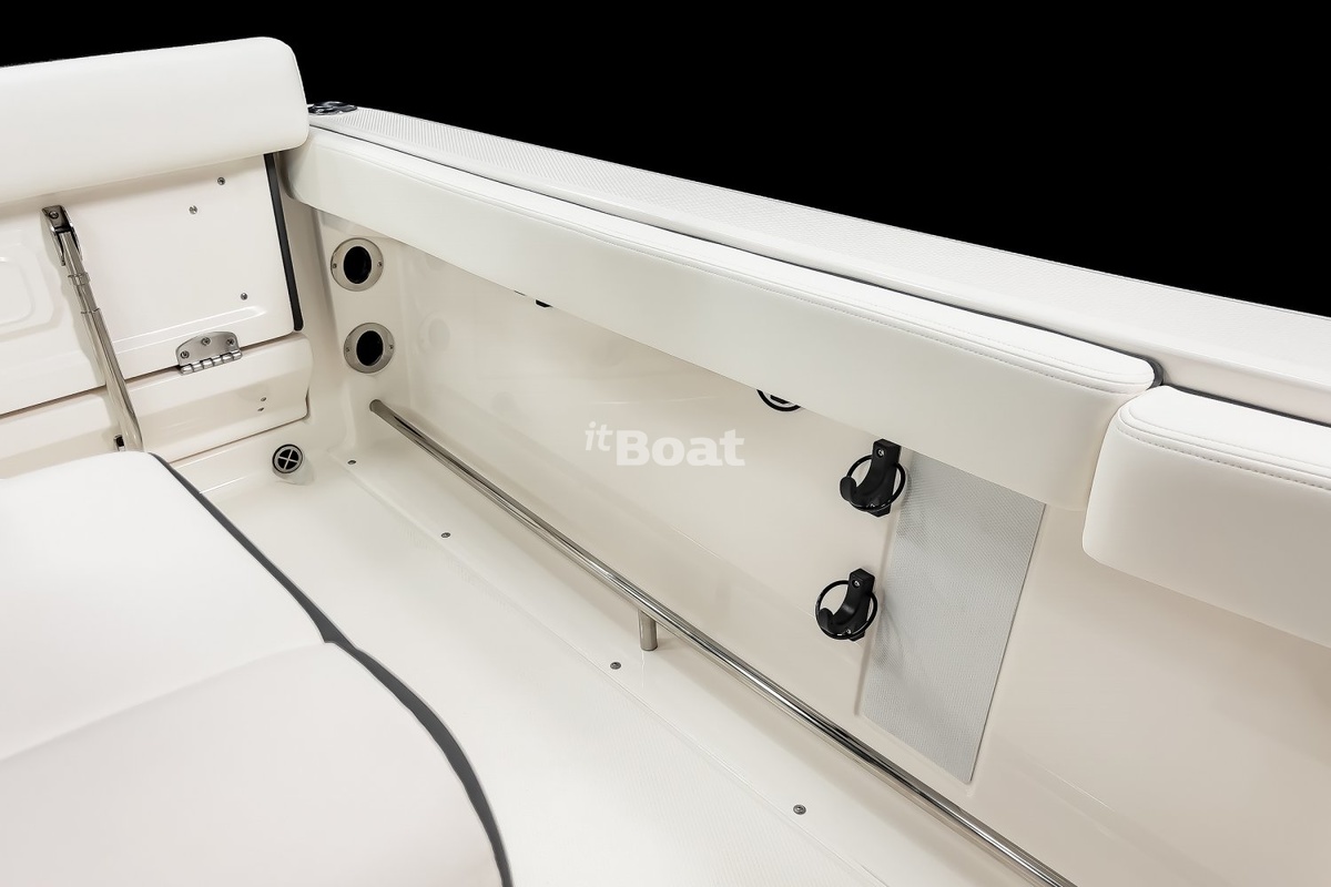 Robalo R222: Prices, Specs, Reviews and Sales Information - itBoat