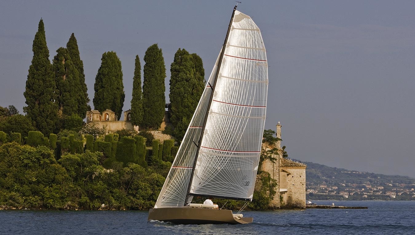 B 30: Prices, Specs, Reviews and Sales Information - itBoat