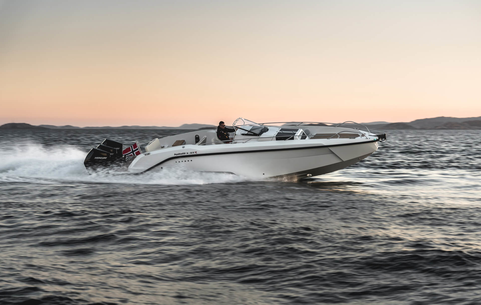 Hydrolift X-32 S: Prices, Specs, Reviews and Sales Information - itBoat