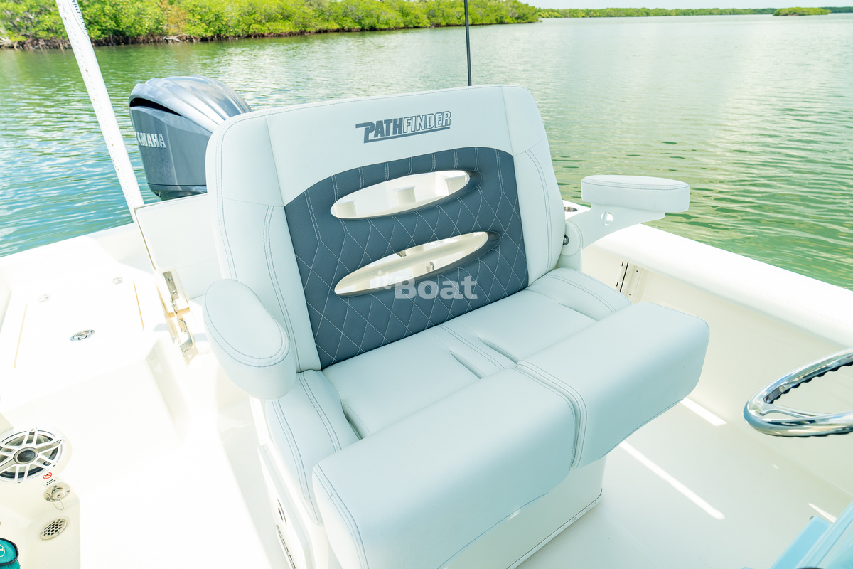 Pathfinder 2400 TRS: Prices, Specs, Reviews and Sales Information - itBoat