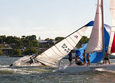 The story of one broaching - Photo gallery from itBoat magazine