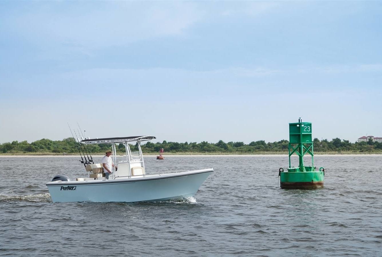 Parker 2100 Center Console: Prices, Specs, Reviews and Sales ...