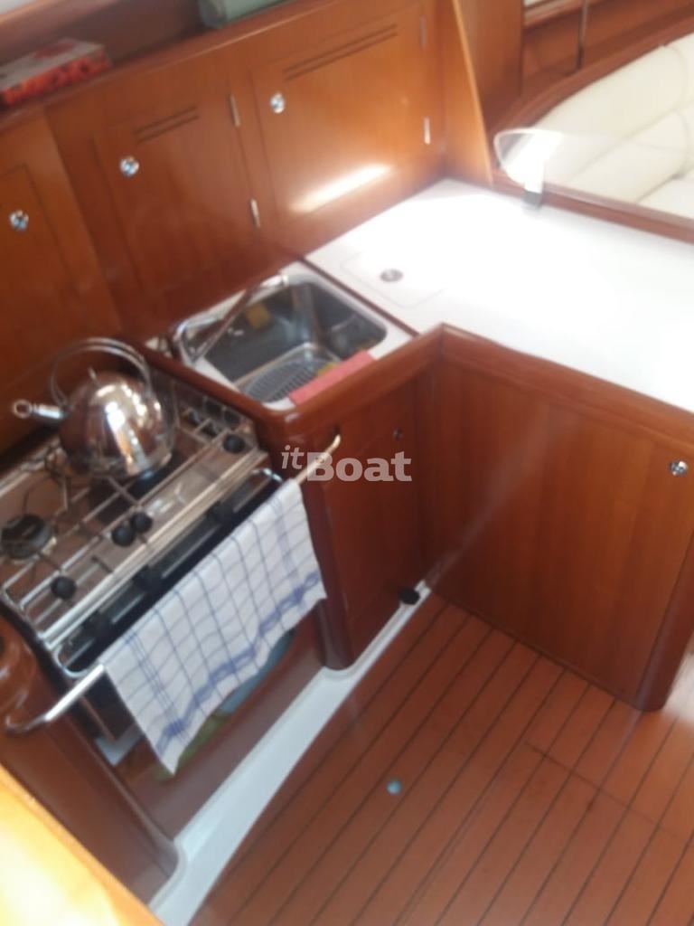 For Sale: Beneteau Oceanis Clipper 343 (2008) sailing yacht - itBoat