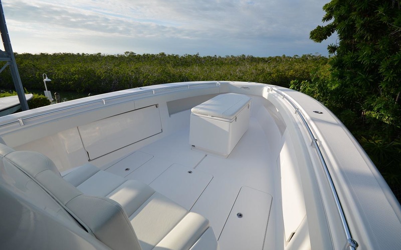 Pursuit OS 385: Prices, Specs, Reviews and Sales Information - itBoat